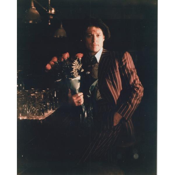 約20.3x25.4cmのサイズの写真です。直輸入品です。プリント紙はコダック、もしくはフジカラーです。