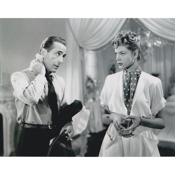 約20.3x25.4cmのサイズの写真です。直輸入品です。プリント紙はコダック、もしくはフジカラーです。