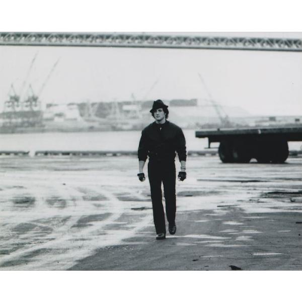 約20.3x25.4cmのサイズの写真です。直輸入品です。プリント紙はコダック、もしくはフジカラーです。