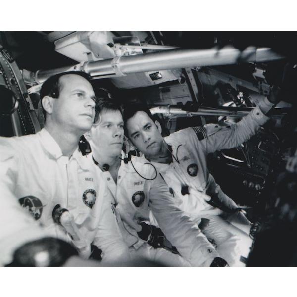 約20.3x25.4cmのサイズの写真です。直輸入品です。プリント紙はコダック、もしくはフジカラーです。