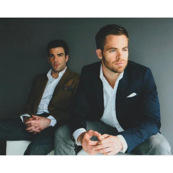 約20.3x25.4cmのサイズの写真です。直輸入品です。プリント紙はコダック、もしくはフジカラーです。