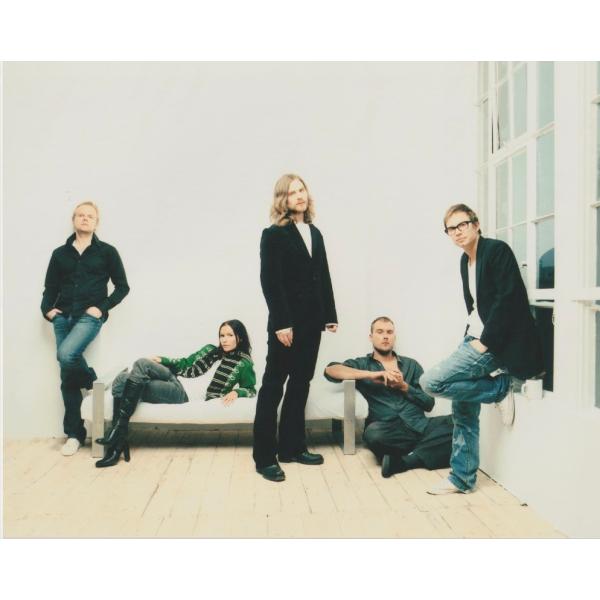 約20.3x25.4cmのサイズの写真です。直輸入品です。プリント紙はコダック、もしくはフジカラーです。