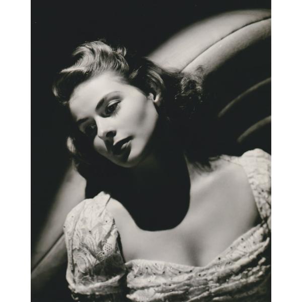 この商品は、8x10インチ（約20.3x25.4cm）の輸入写真です。フジカラー製の写真プリント紙を使用しています。コレクションやインテリアとしても最適です。発送時には防水対策の上、発送時には定形外封筒にダンボール板を写真に重ねて入れていま...