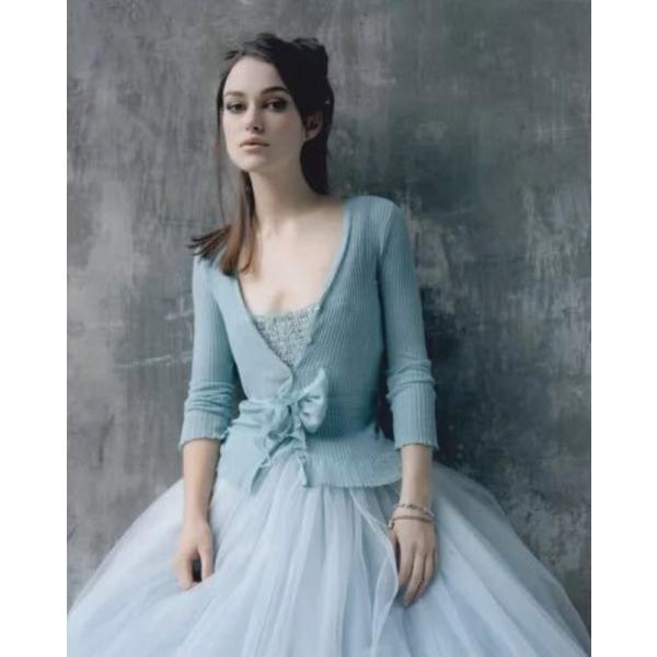 約20.3x25.4cmのサイズの写真です。直輸入品です。プリント紙はコダック、もしくはフジカラーです。