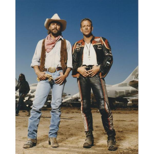 約20.3x25.4cmのサイズの写真です。直輸入品です。プリント紙はコダック、もしくはフジカラーです。