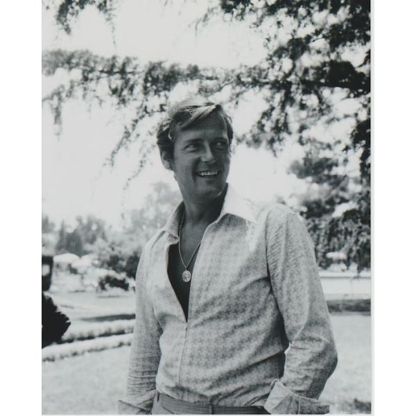 約20.3x25.4cmのサイズの写真です。直輸入品です。プリント紙はコダック、もしくはフジカラーです。