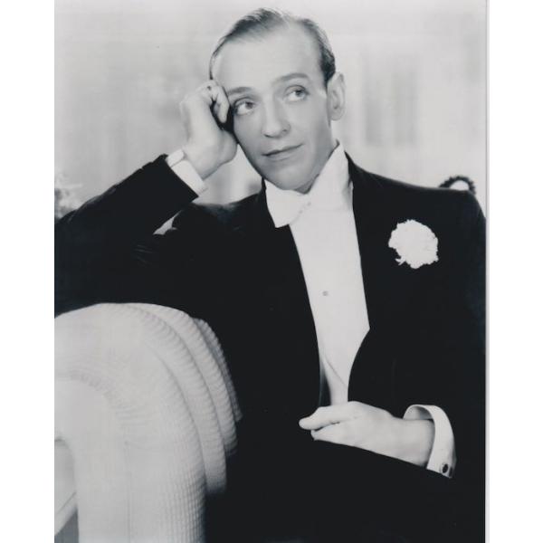 約20.3x25.4cmのサイズの写真です。直輸入品です。プリント紙はコダック、もしくはフジカラーです。