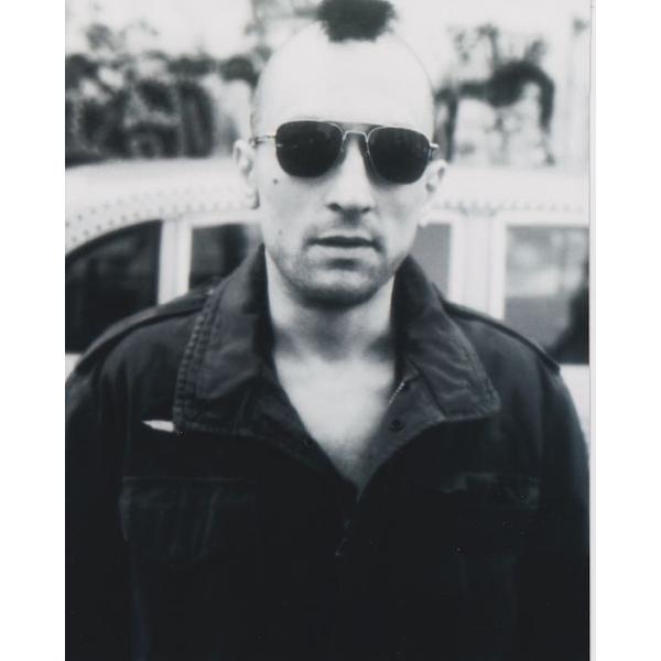 約20.3x25.4cmのサイズの写真です。直輸入品です。プリント紙はコダック、もしくはフジカラーです。