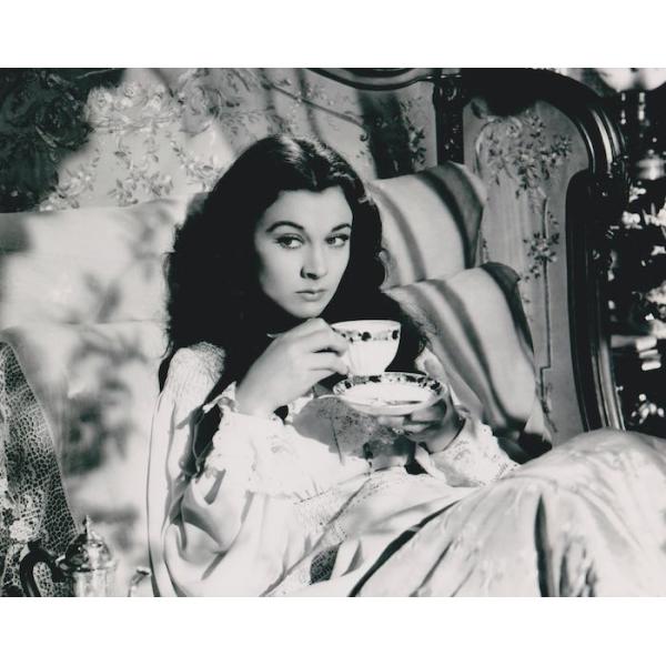 約20.3x25.4cmのサイズの写真です。直輸入品です。プリント紙はコダック、もしくはフジカラーです。