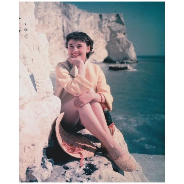 約20.3x25.4cmのサイズの写真です。直輸入品です。プリント紙はコダック、もしくはフジカラーです。