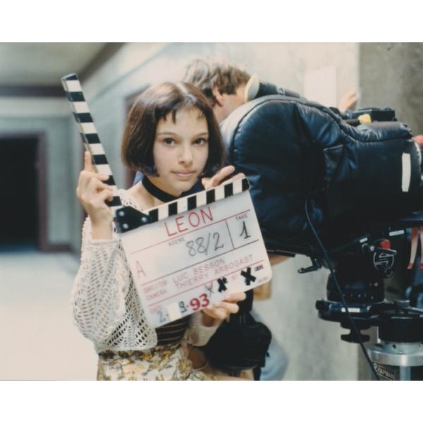 約20.3x25.4cmのサイズの写真です。直輸入品です。プリント紙はコダック、もしくはフジカラーです。