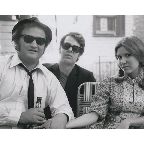 約20.3x25.4cmのサイズの写真です。直輸入品です。プリント紙はコダック、もしくはフジカラーです。