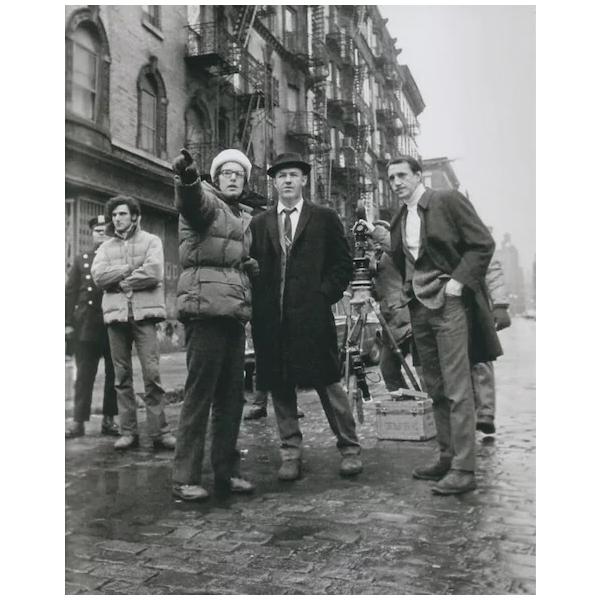 約20.3x25.4cmのサイズの写真です。直輸入品です。プリント紙はコダック、もしくはフジカラーです。