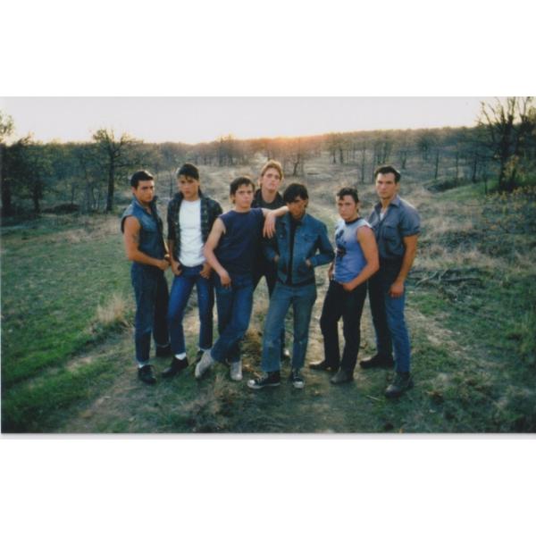 輸入品です。カードサイズで約8.5 x 5.4cmです。フジカラーの写真プリント紙です。