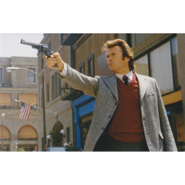 輸入品です。カードサイズで約8.5 x 5.4cmです。フジカラーの写真プリント紙です。