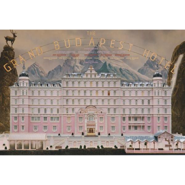 約43.5x28cmの小ぶりなサイズのポスターです。