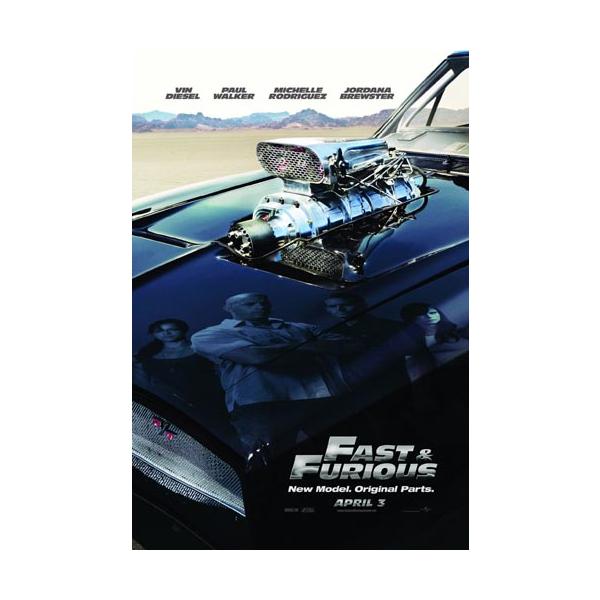 約43.5x28cmの小ぶりなサイズのポスターです。