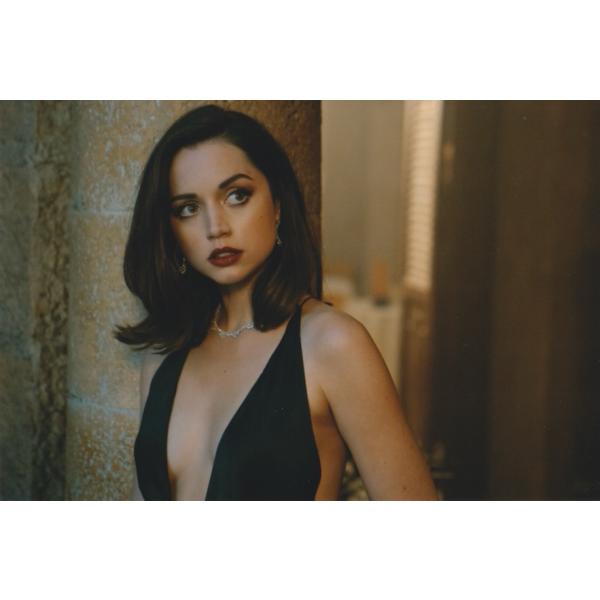 サイズにご注意ください。はがきサイズの写真です。(約15.8 x10.1cm)輸入品です。プリント紙はコダック、もしくはフジカラーです。