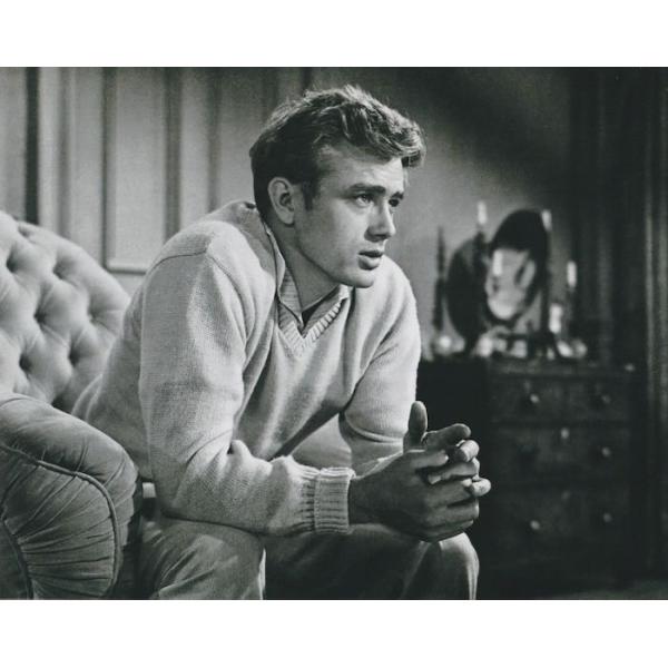 約20.3x25.4cmのサイズの写真です。直輸入品です。プリント紙はコダック、もしくはフジカラーです。