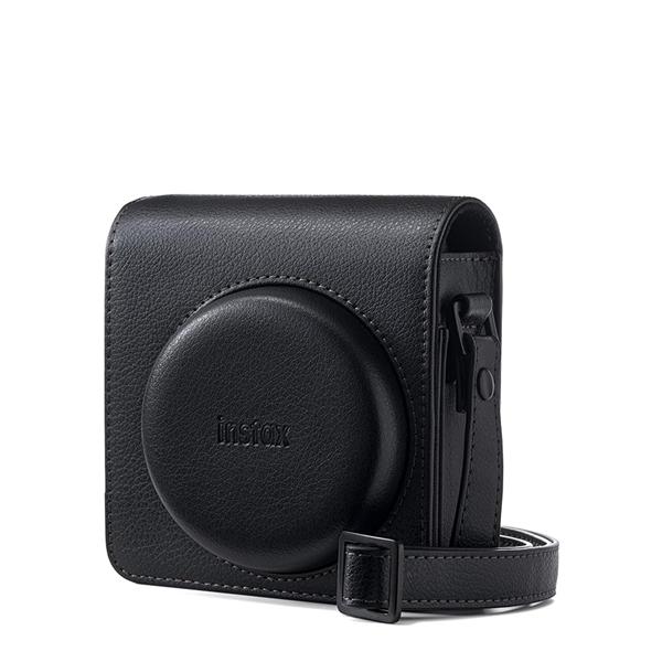【発売日：2024年04月11日】大切なチェキをしっかり保護する“チェキ” INSTAX mini 99用のカメラケース。【仕様】■発売日：2024年4月11日■カラー：ブラック■サイズ（約）：W120mm×H130mm×D65mm■重量（...