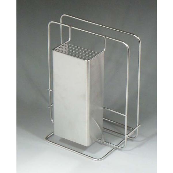 18-8ステンレス　マナ板包丁ラック【サイズ】約(幅)19×(奥)13.5×(高)23ｃｍ【材　質】１８−８ステンレス鋼【生産国】日本【発送サイズ】小型商品●同様な商品は他にも御座いますが、原料から加工まで一貫して安心・安全の日本製です。●...