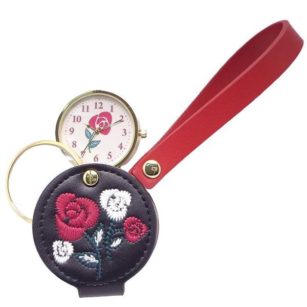 ポスト投函発送 ハングウォッチ 携帯 バッグチャーム ルーペ ウォッチ 花柄刺繍 LW061 ミモザ スズラン バラ 時計 ストラップ バックチャーム おしゃれ かわいい レディース ストラップ 拡大鏡 ルーペ付時計 懐中時計 スライド 収...