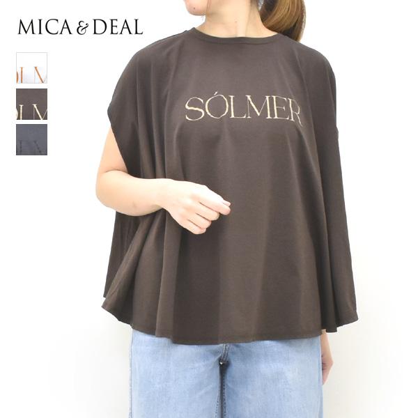 大人に似合う、落ち着いた印象のプリントTシャツ。ほんのりツヤ感のあるコットン素材に、大人レディでも合わせやすいフォントのプリントを施しました。薄手でさわやかな素材感で夏を快適に。今季はドルマンスリーブとは一味違う、動きが華やかなフレアスリー...