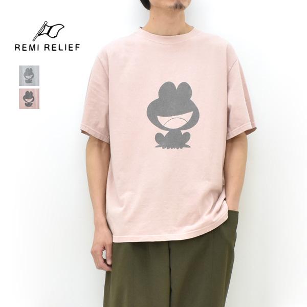90年代のレギュラー古着と同じ雰囲気を纏わせたREMI RELIEFの新しいTシャツシリーズ。サイズ感を今まで定番で展開していた30/-天竺より１回り大きくアップデートさせ、今におけるジャストサイズを提案しました。また、SP加工によってコシ...