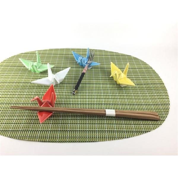 産地日本　佐賀県　窯元有田焼　北川美宣窯サイズ(約)8.5cm×4cm×高さ4.2cm素材/材質磁器仕様食洗機 ○ 、電子レンジ ○ 、重なり × 、直火 ×使用用途例箸置き備考お取り寄せできます。在庫数以上のご注文でも、対応できます。のし...