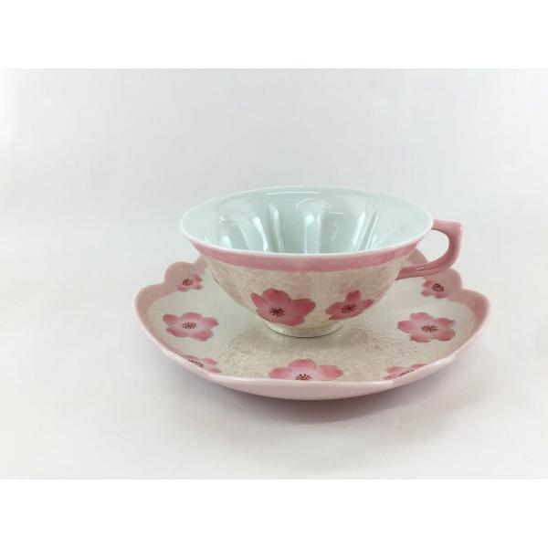 産地日本　佐賀県窯元有田焼　田清窯サイズ(約)カップ　13cm×11.1cm×高さ5.5cm(満水容量:220cc)碗皿　　直径17cm×高さ2.4cm素材/材質磁器質感ツルツル仕様食洗機 ○ 、電子レンジ × スタッキング(重なり) - ...