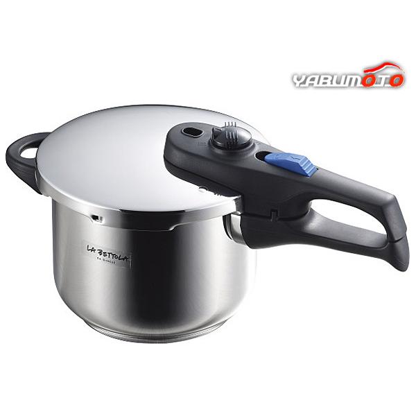 落合務ステンレス圧力鍋18cm■調理の時間が大幅に短縮。料理の素材を損なわずに調理できるので栄養満点！省エネだから光熱費の節約にもなりとっても便利。底3層で電磁調理器にも対応の片手タイプ。気圧調整機能付。 ■商品詳細●現品約38.7×20....