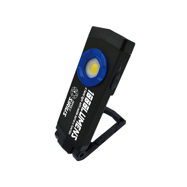 爆光LEDハンドライト シリウス 1000lm 　 ●全長約150mmと手のひらサイズながら最大1000ルーメンという投光器レベルの明るさを誇る爆光LEDライト。●いざという時役立つ、2700mAhモバイルバッテリー機能を搭載。●本体裏側に...