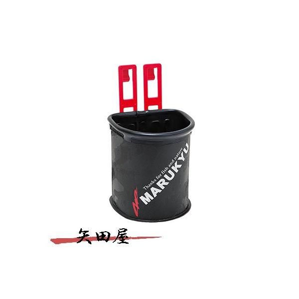 【発売日：2024年03月12日】釣り場で飲み物をシステマチックに収納ドライバッグやバッカンに取り付けられるドリンクホルダー。釣り場で缶ジュースやペットボトルなどの飲み物をシステマチックに収納し、あなたの釣りを快適にサポートします。マルキユ...