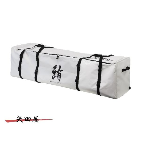 太い大型魚もすっぽり入る保冷フィッシュキャリー。大型魚が入る保冷フィッシュキャリー。幅・高さが50cm角で太い鮪もすっぽり収納。長さは175cm。保冷トライアングル鮪バッグと比較し、太めの鮪にも対応。汚れに強く丈夫な防水ターポリン生地の間に...