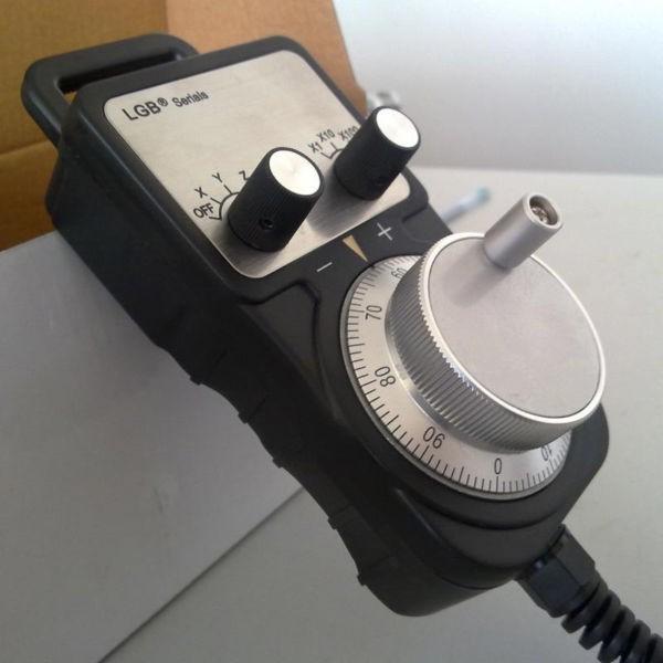 ■配送について＜通常、12ー22日以内に発送致します＞★代引配送も可能です★海外倉庫より輸送のうえ、弊社を経由し国内宅配便にてお届けします■新古品（動作保証）（八重洲堂／保証期間：お届け日から１年間）■以下の点について、あらかじめご了承をお...