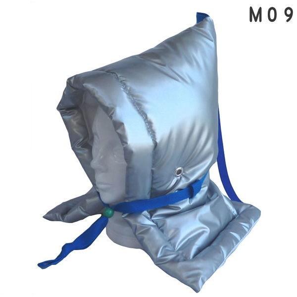 Mサイズ（小学生用 子ども用）防災頭巾 M09サイズ:約27×46×7.5cm  表地:防炎ポリ塩化ビニル100% 難燃糸使用 裏地:綿100%  中綿：難燃性ポリエステル50%　ポリエステル50%難燃綿使用　難燃綿使用 ★耳穴開きで声が聞...