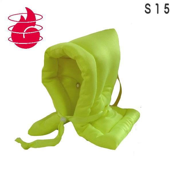 (財)日本防炎協会認定品Sサイズ（幼児用・園児用 子ども用）防災頭巾 S15サイズ約24×38×7cm 表地:アクリル系(カネカロン)100%　難燃糸使用 裏地:アクリル系(カネカロン)100%　難燃糸使用 中綿:難燃ポリエステル70%　ポ...