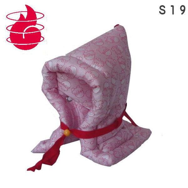 (財)日本防炎協会認定品Sサイズ（幼児用・園児用 子ども用）防災頭巾 S19サイズ:約24×38×7cm 表地:アクリル系(カネカロン)100%　難燃糸使用 裏地:アクリル系(カネカロン)100%　難燃糸使用 中綿:難燃ポリエステル70%　...