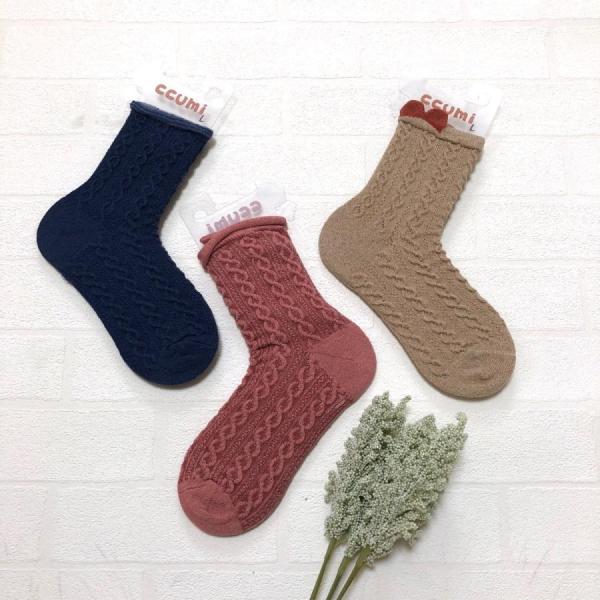 インポートらしいデザイン性が高いソックスシンプルになりがちな秋冬コーデを足元からおしゃれにしてくれます。【サイズ】Lサイズ(5-8)・XLサイズ(8-12)爆買