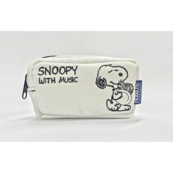 ホワイトの帆布生地にブラックの刺繍です。外装は８号帆布（はんぷ）、内部はボア製でマウスピースをしっかりガードします。１本入としても２本入としても使用可。日本製。限定商品ですので数には限りがございます。