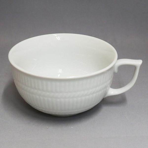 【特価商品】ティーカップサイズ：口径9.7cm×高さ5.4cm、持ち手込み幅11.9cm重　量：145ｇ容　量：満水時200cc素　材：磁器生産国：日本　美濃焼仕　様：電子レンジ可・食器洗浄機可この商品は、アウトレット商品です。ご検討の際は...