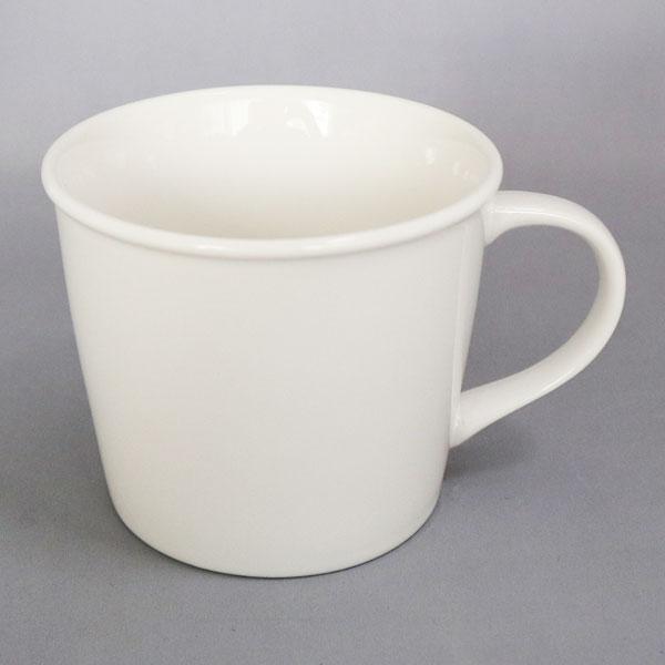 マグカップ　色　：白色サイズ：口径9.2cm×高さ7.8cm、持ち手込み幅12cm重　量：230g容　量：満水時390cc素　材：陶磁器生産国：日本　美濃焼仕　様：電子レンジ可・食器洗浄機可この商品は、アウトレット商品です。ご検討の際は、当...