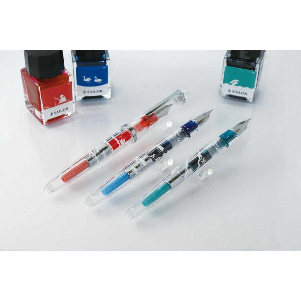 単品でご注文の場合は、レターパックプラスで発送させていただきます。シロクマ　インクカラー　インク工房２３０ハクチョウ　インクカラー　インク工房８４０クロール　インクカラー　インク工房４６４セット内容〇プロフィットジュニア万年筆〇万年筆用イン...