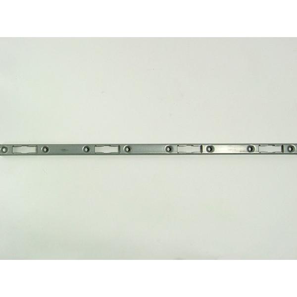 材質//ZAM（スチール）寸法//長さ：3200mm、高さ：17mm寸法図//画像よりご確認下さい表面処理//溶融亜鉛Zn-アルミニウムAl-マグネシウムMg合金メッキ※床埋め込み用ラッシングレール※北海道につきましては、標準運賃1,050...