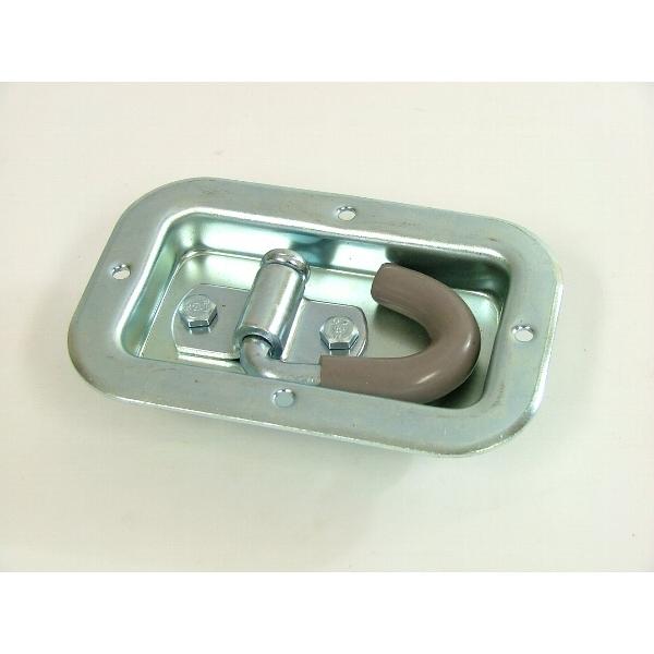 材質//スチール寸法//横：86×縦：132mm、フック径：φ9、重量：0.27kg寸法図//画像よりご確認下さい表面処理//三価メッキ仕様//右用