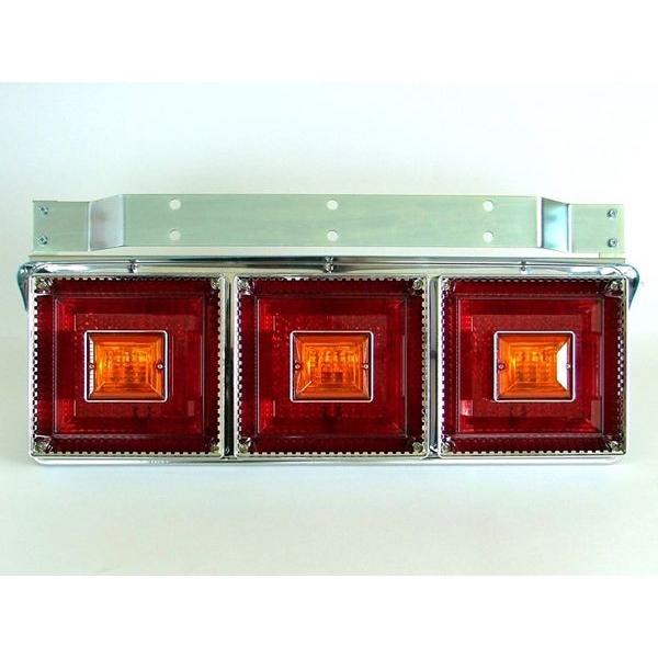 寸法//ランプ部/高さ：210×幅：600mm、重量：3.80kg仕様//DC24V、リレー付※2006年以降の車両の車検には適合しません※1台分の価格です　◆必ずお読み下さい※本製品は、御取り寄せ品です。※本製品は、ご返品不可です。ご了承...