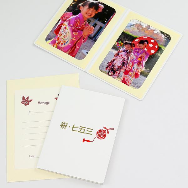 【基本仕様】Lサイズ収納、2ツ折2面（タテ・タテ） 【材質】表紙：紙（タント紙/100kg両面合紙）ポケット：紙（タント紙/100kg）メッセージカード：紙（マーメイド紙/115kg））封筒：紙（ボス紙/110kg） 【台紙厚さ】（折りたた...