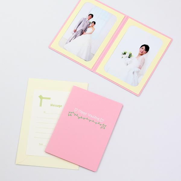 【基本仕様】Lサイズ収納、2ツ折2面（タテ・タテ） 【材質】表紙：紙（タント紙/100kg両面合紙）ポケット：紙（タント紙/100kg）メッセージカード：紙（マーメイド紙/115kg））封筒：紙（ボス紙/110kg） 【台紙厚さ】（折りたた...