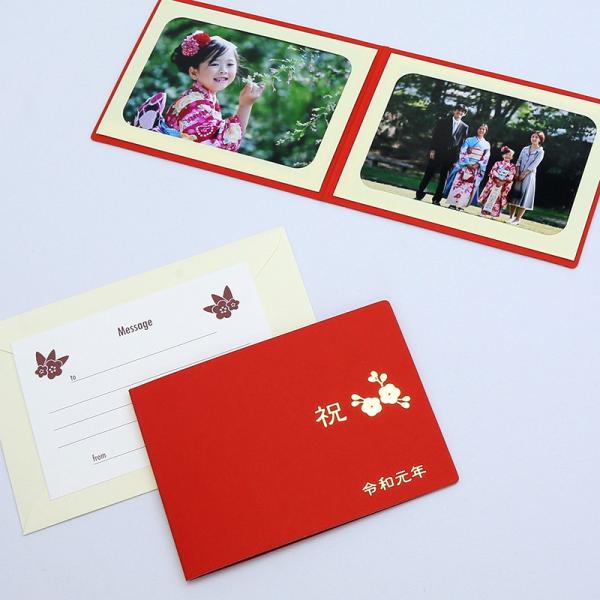 【基本仕様】Lサイズ収納、2ツ折2面（ヨコ・ヨコ） 【材質】表紙：紙（タント紙/100kg両面合紙）ポケット：紙（タント紙/100kg）メッセージカード：紙（マーメイド紙/115kg））封筒：紙（ボス紙/110kg） 【台紙厚さ】（折りたた...