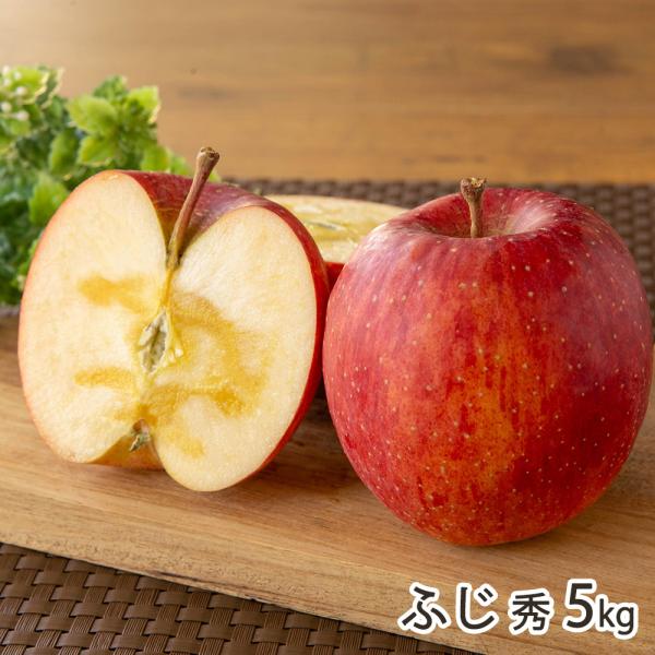 【発売日：2026年11月07日】自然豊かな大江町で育ったりんごです。昼夜の寒暖差によって、実の中に甘みがぎゅっと凝縮。ひと口かじれば、濃厚な果汁が溢れ出します。秋の味覚として人気の高いりんごは、ギフトにもぴったりです。荒木ファームがあるの...